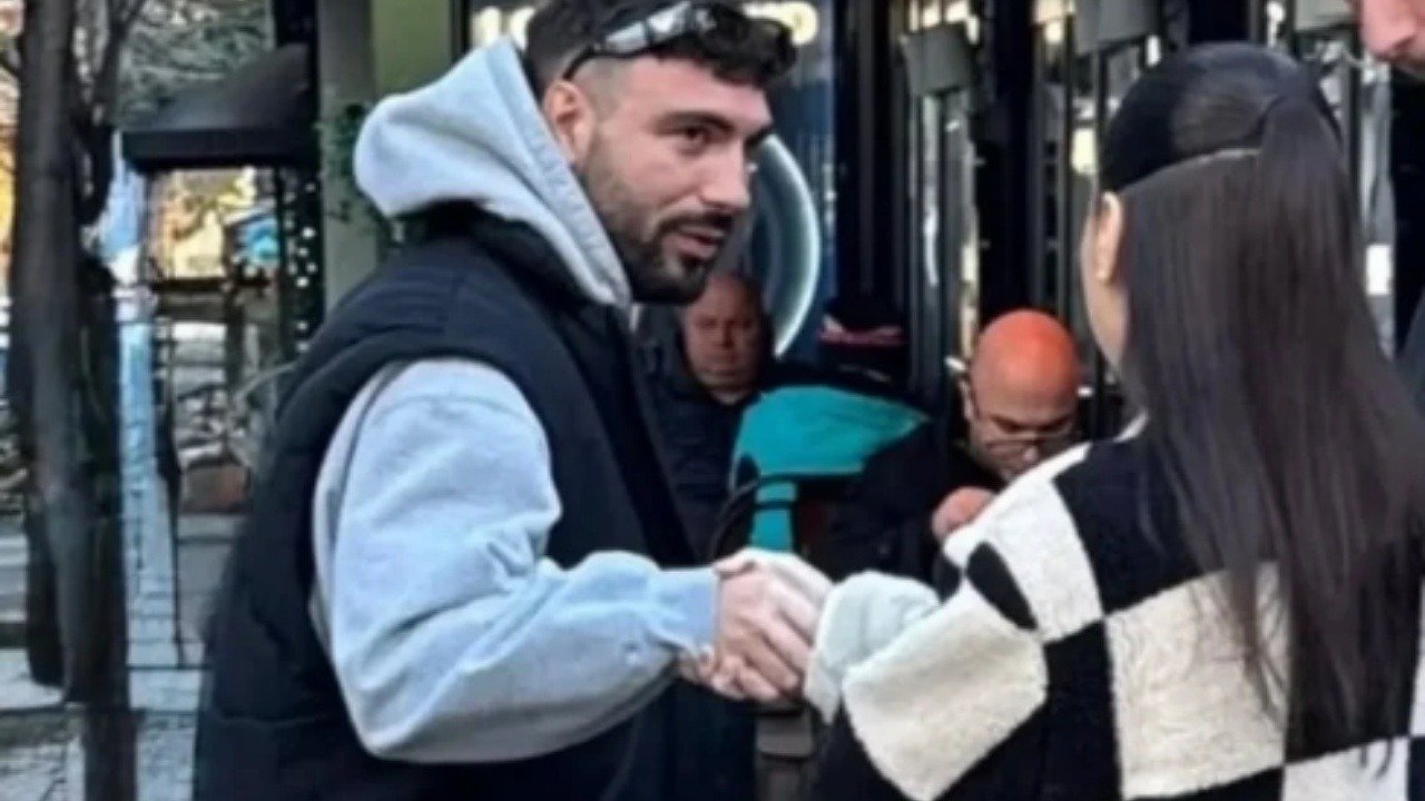 Çfarë i bëri bashkë? Takimi i “akullt” mes Ledri Vulës dhe Sara Hoxhës ...