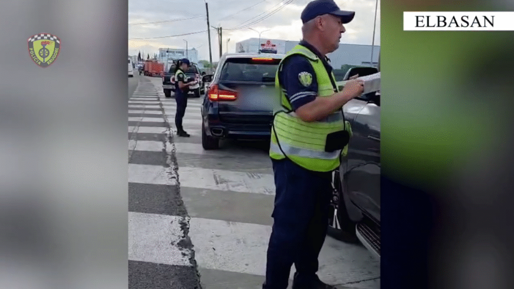 Elbasan/ U kap duke drejtuar mjetin në gjendje të dehur, arrestohet 28 ...